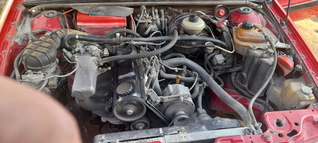 Audi 80 xolati yaxshi, sotiladi.