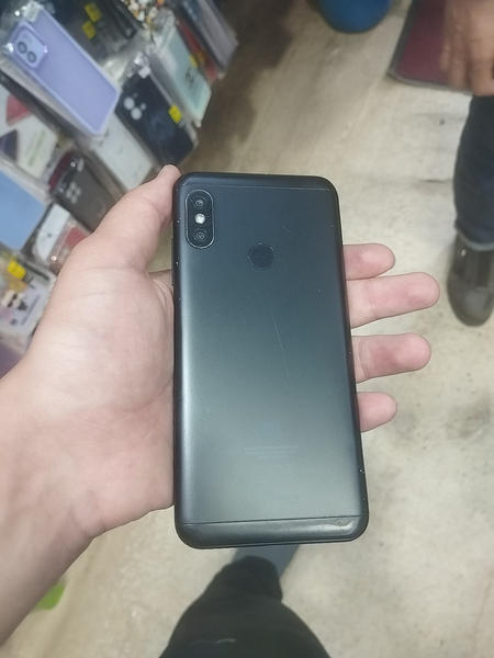 Redmi 6 pro sotiladi