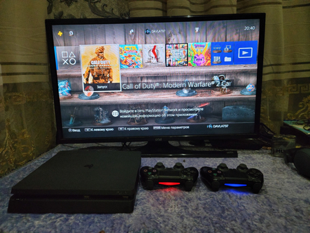 Playstation 4 Slim sotiladi!