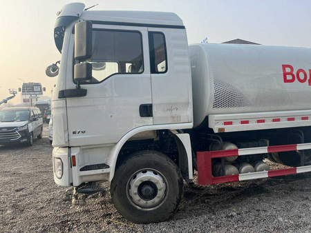 Shacman Водовоз 20 куб