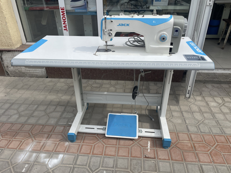Jack F4 230 dolrdan 250 dolrgacha yaxshi xolatda