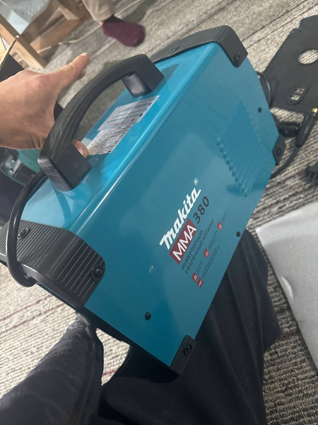 Сварочный аппарат makita новый