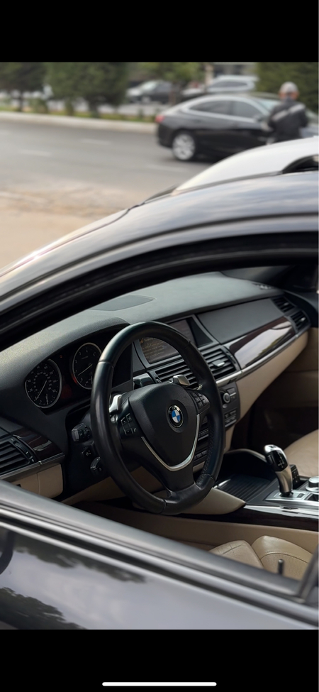 BMW X6 4.4 Twin Turbo ideal