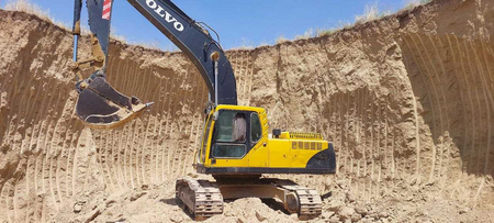 Продается б/у Гусеничный экскаватор Volvo EC290 BLC (2007 года)