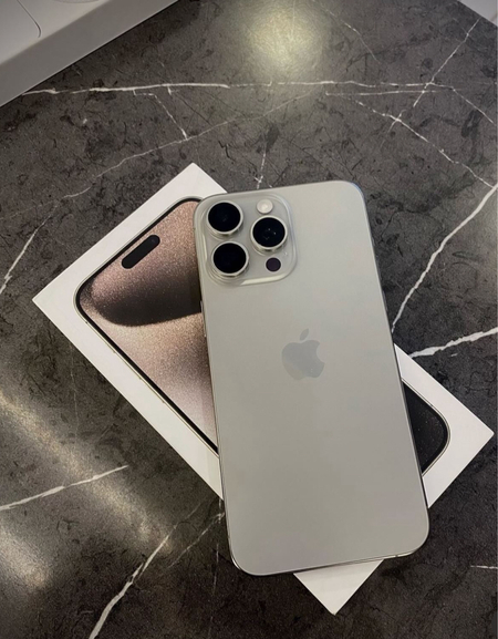 IPhone 15 pro max natural titan