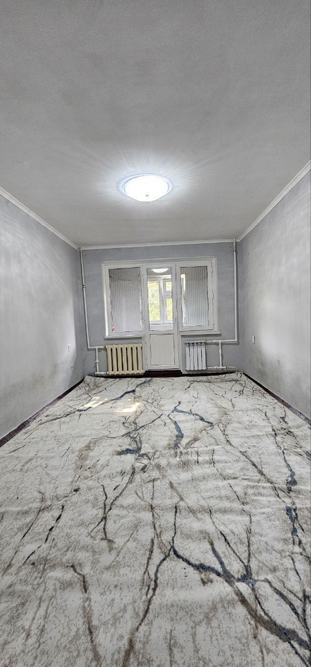 24 квартал Чиланзар 1 ком 4 этаж 5  35м²