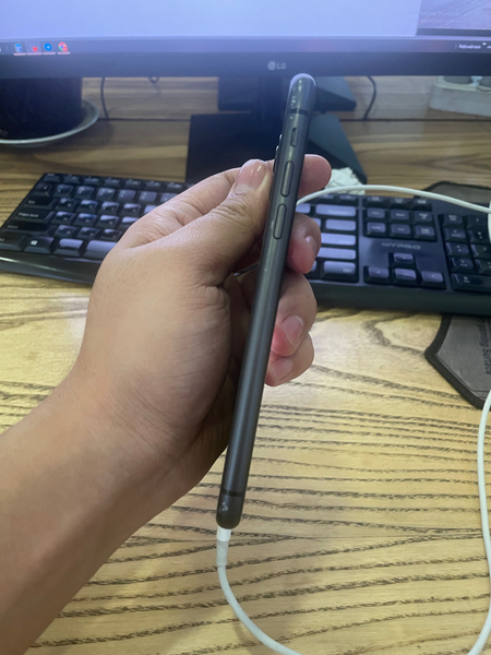 Iphone 11 64gb yaxshi xolatda