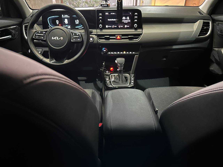 Kia Seltos 2023 год