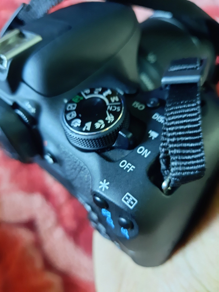 Фото апарат canon EOS 750D сотилади