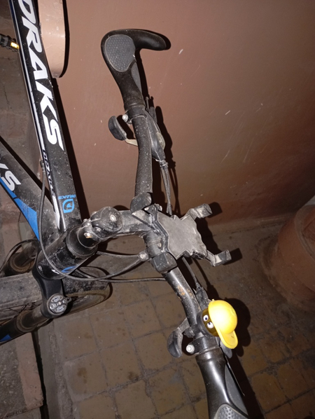 Velosiped sotiladi srochna