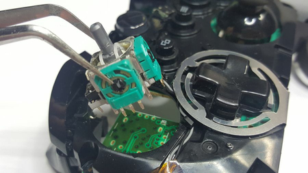 Ремонт джойстиков PlayStation XboX