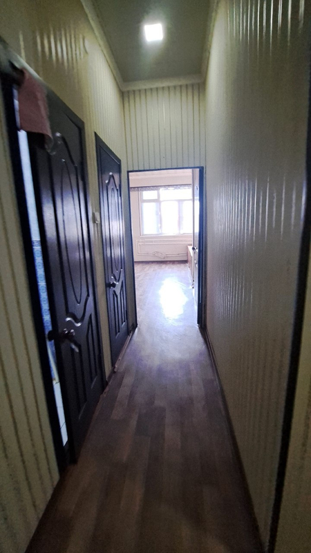 KVARTIRA SOTILADI 2XONA 80KV 4etaj 4etaj xonalari katta karedorli