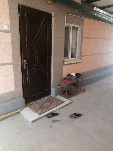 Срочно, ховли сотилади