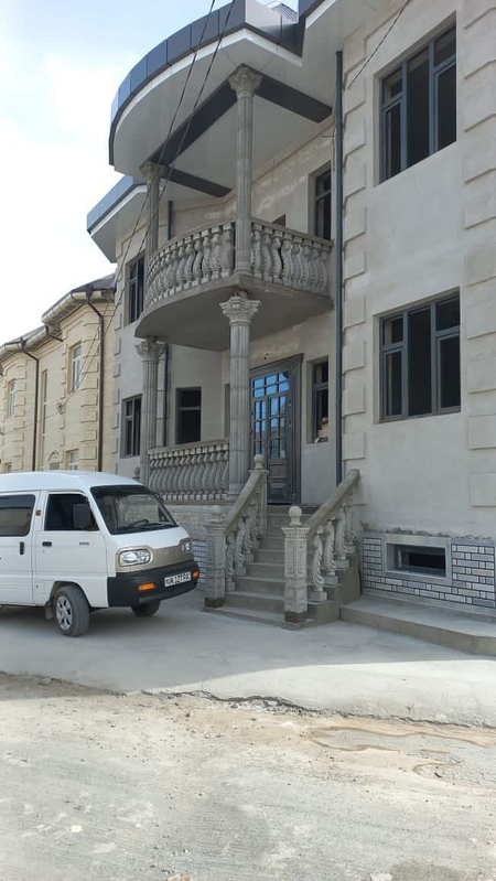 Balyasina (beton to'singlar) quyamiz va o'rnatamiz 70 ming