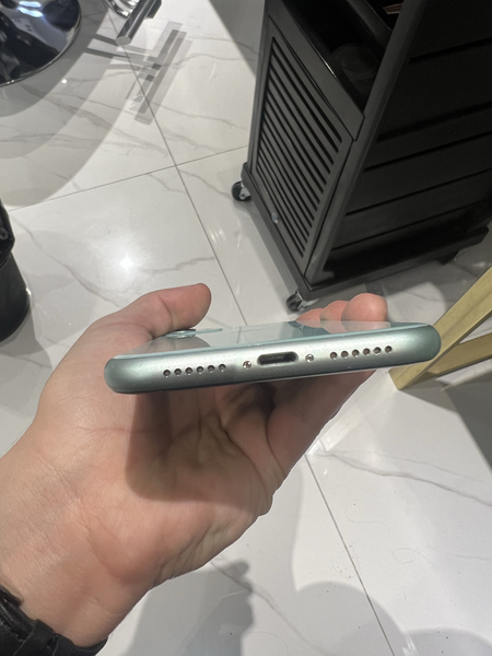 Продается Iphone 11, 64GB