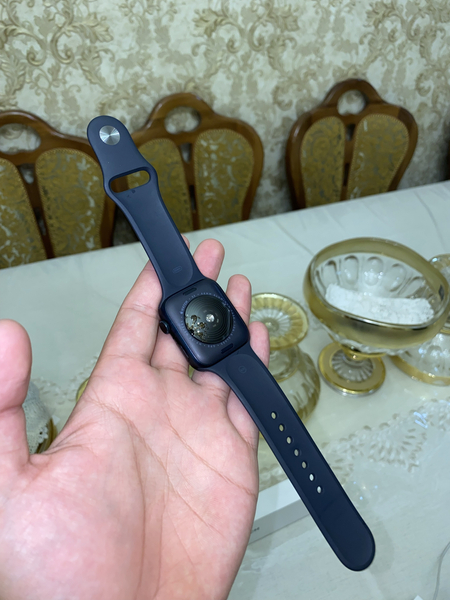 Срочно Iwatch SE Gen 2 44mm 97% Midnight Sport band Срочно продается