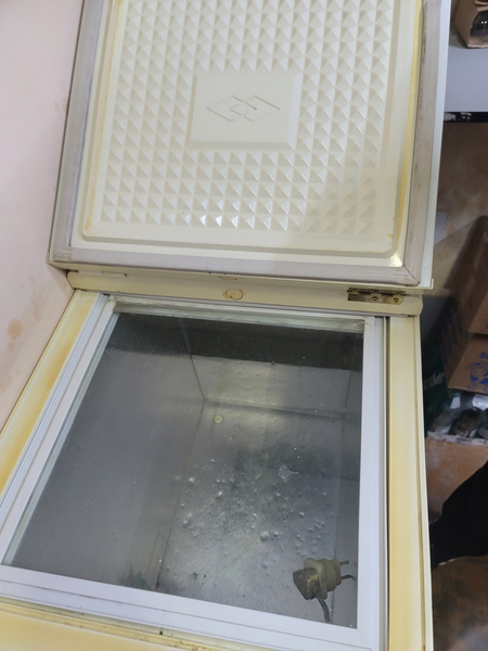 Срочно продаётся Морозильник
