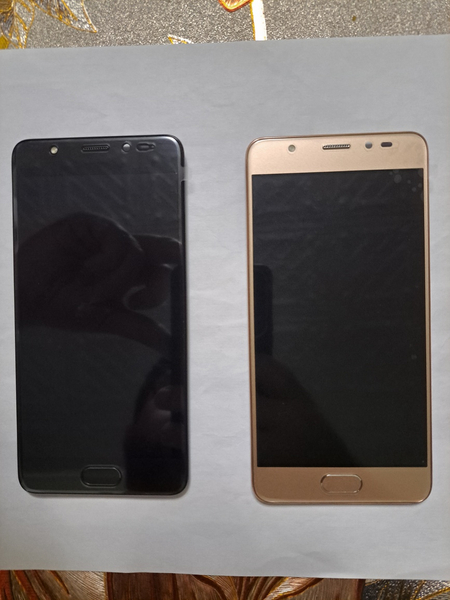 Artel P5 ekran sotiladi
