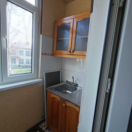 V4299 2в3/5/5 Чиланзар 6кв 56м2 чистая ремонт  Балкон 2х6