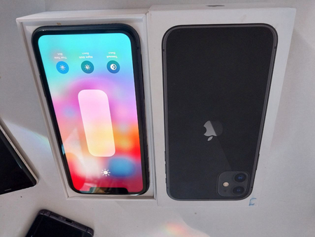 Iphone 11 64gb 100%