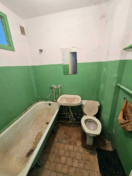 1 хоналик 3 этаж Динамо Бозорча