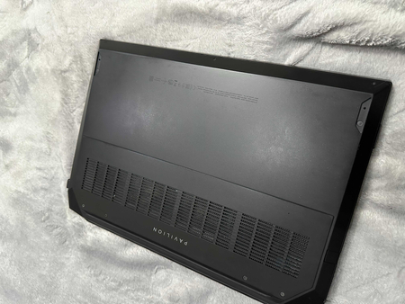 HP Pavilion Gaming Laptop 15-ec2036nt