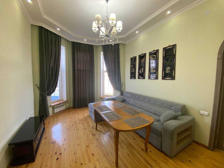 Продается Евро дом Ор-р: Центр Луначарский  450м2