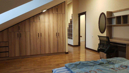 Сдам в Аренду квартиру на Чехова Попугайчик 4/4/4, 260 кв.м. Ор-р BON