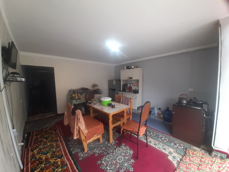 Uy sotiladi. Srochna pul kerak.
