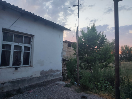 Uchaska sotiladi.