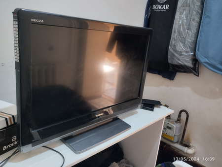 Televizor. Toshiba markali televizor.