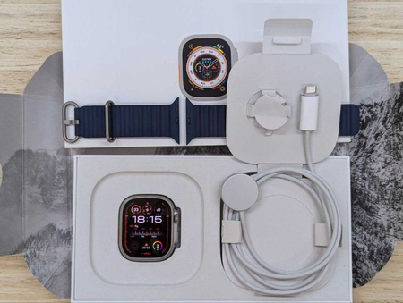 Apple iWatch Ultra 49mm Titanium Case Blue Ocean Band