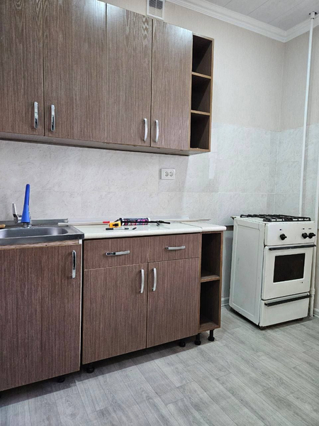 Продам квартиру на Максим Горького.