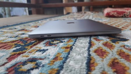 MACBOOK PRO M2 8GB siliver 2022