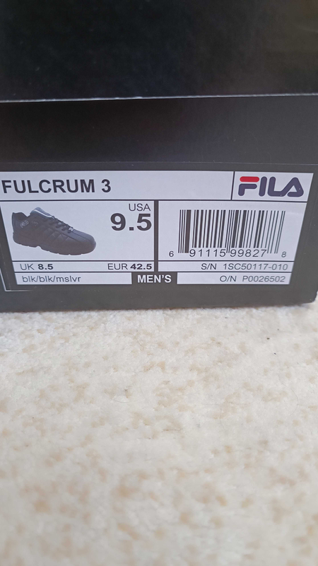 Кроссовки Fila  б/у 42 размер