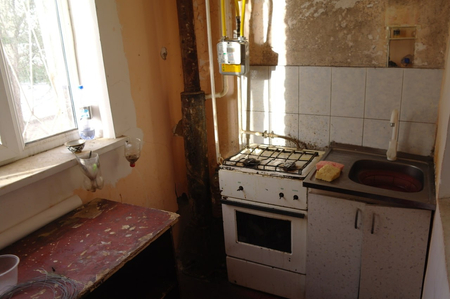 Черёмушкада жайласкан 1-кабатта 2 болмели уй сатылады