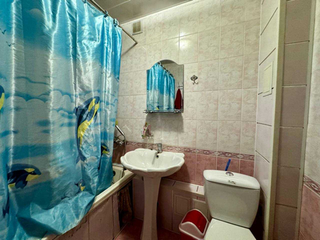 2 xonali 56m² 3-qavat sotiladi