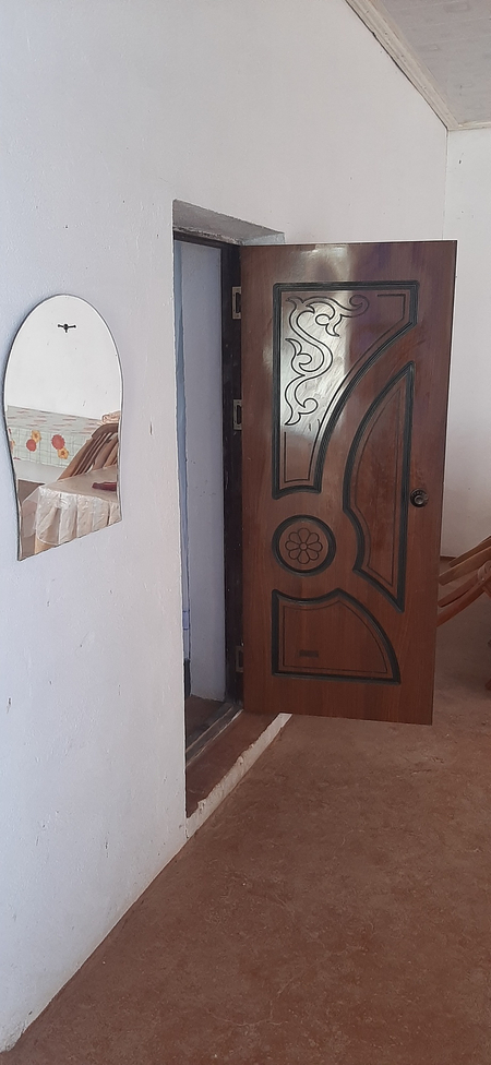Dala shiypon sotiladi. Mehmonxona choyxona uchun tayyor holda