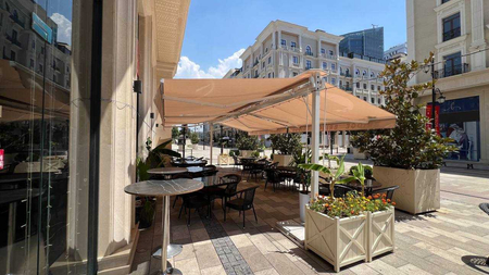 T Markiza. Kafe restoran va uylar uchun soyabonlar.