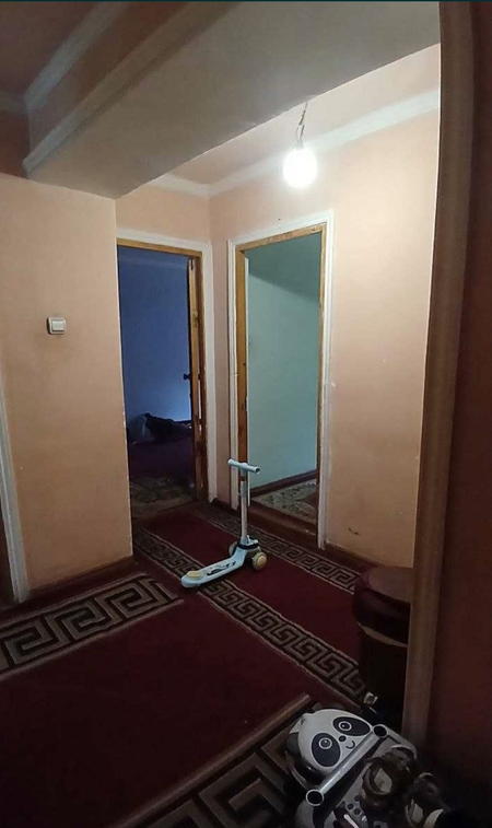 Srochni kvga 2 ta bola kerak.