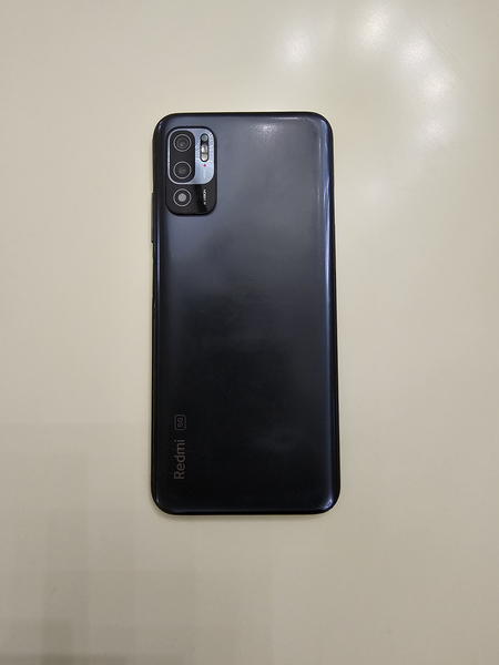 Redmi note 10 в отличном состоянии, всё работает