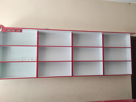 Продаются мебель и техника для магазина.