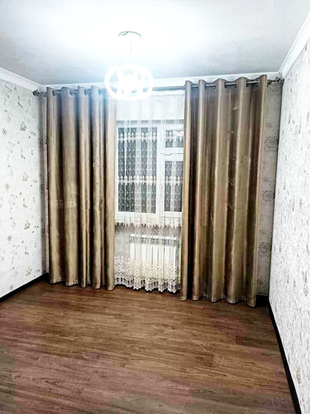 Сергели 3комн/7/7, 75м², не торец. Балк. Ор-р: 3чи бекат Сергели