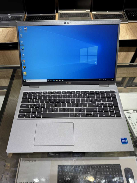 DELL Сенсорный Intel Core i7-1185G7 озу16гб 256ssd Nvidio Quadro T500