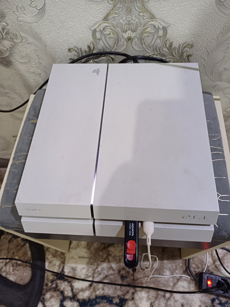 PlayStation 4 500гб