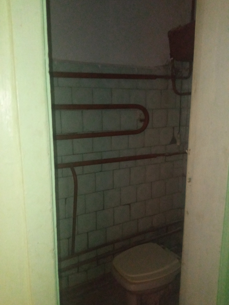 Uy sotiladi 1 xonali