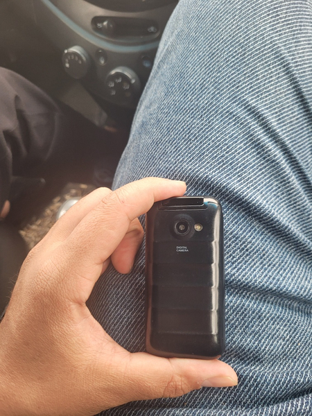 Novey raskladushka telefon sotiladi