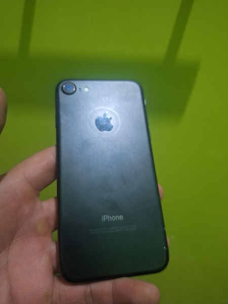 Iphone 7 32 g idial