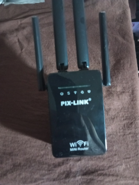 Продаю роутар Repeater