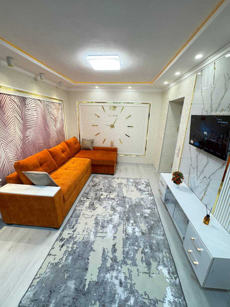 V4211 1в2/2/4 Саламатина 30м2 новый ремонт